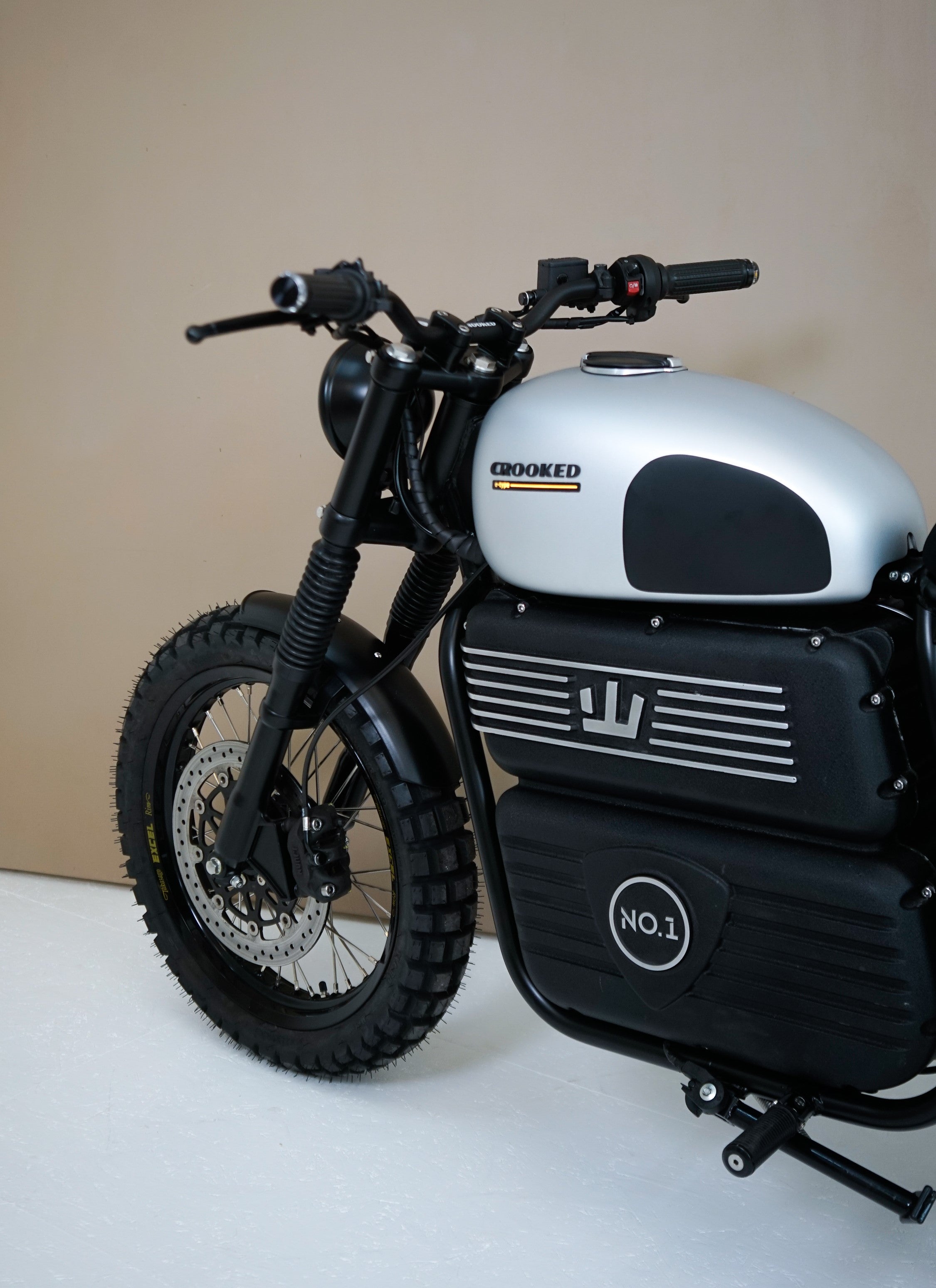 Crooked E-Type – Crooked GmbH