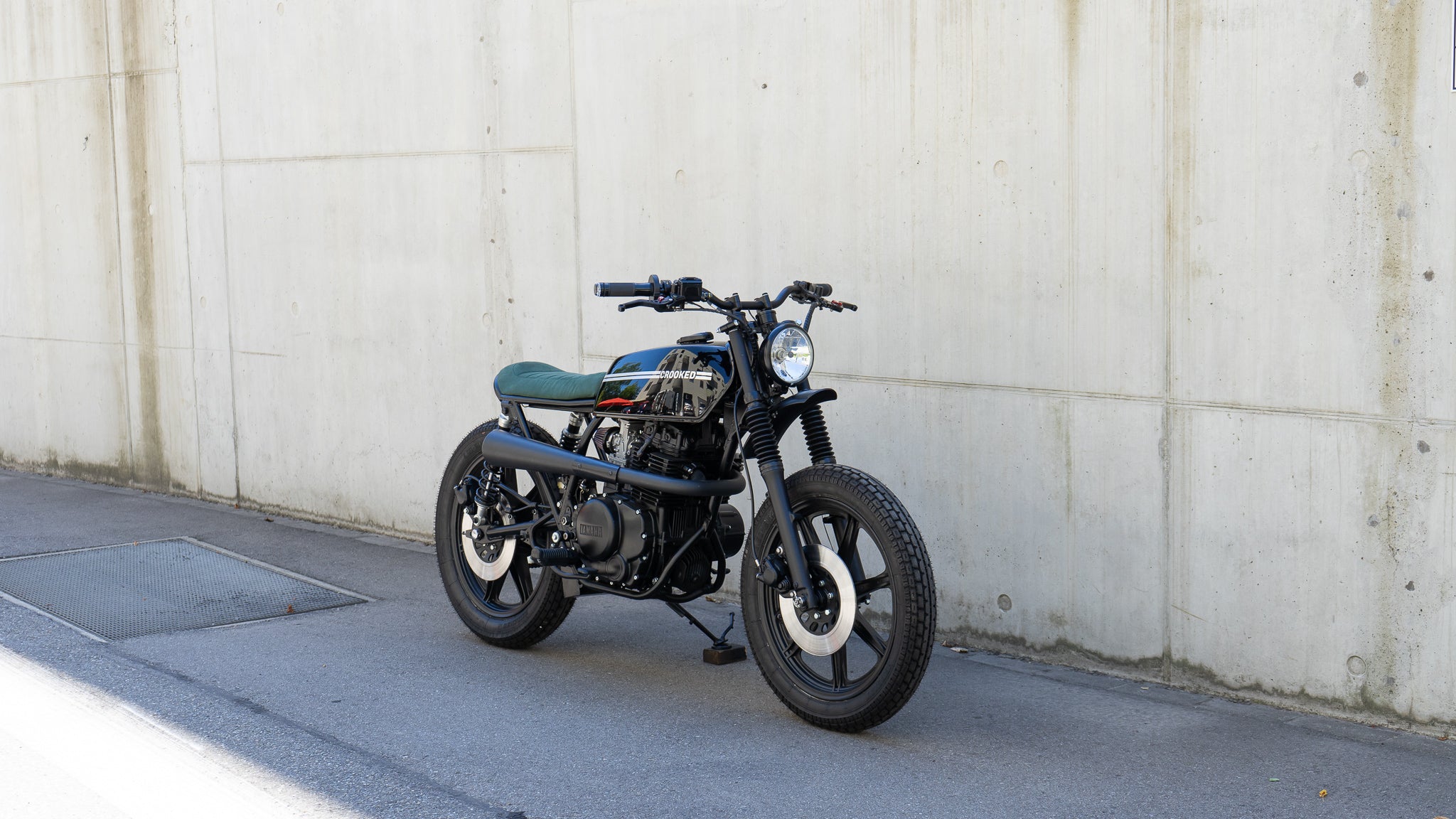 Yamaha XS400 - Special Edition – Crooked GmbH